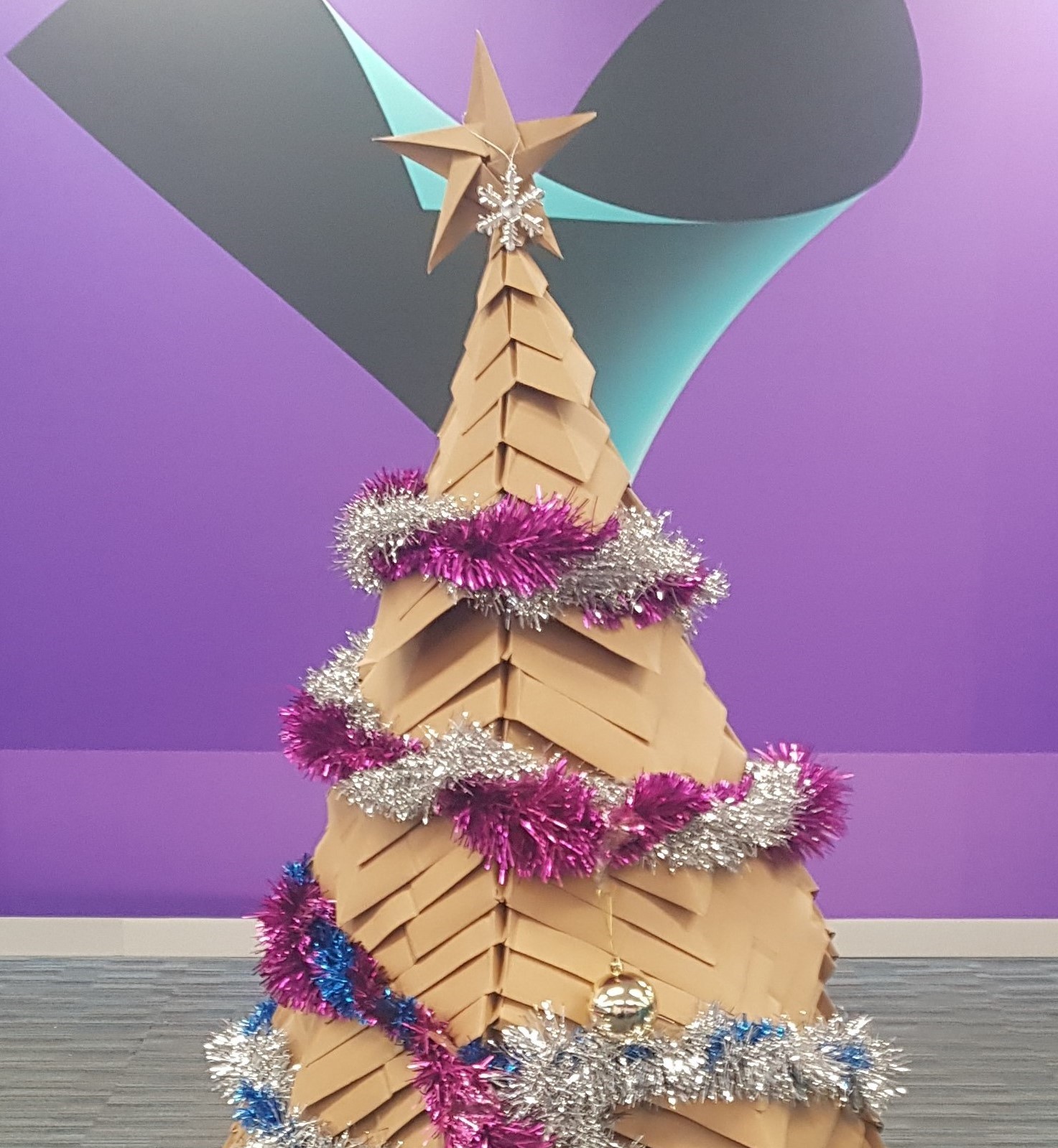 Opal creates an innovative and sustainable Christmas tree | Opal.